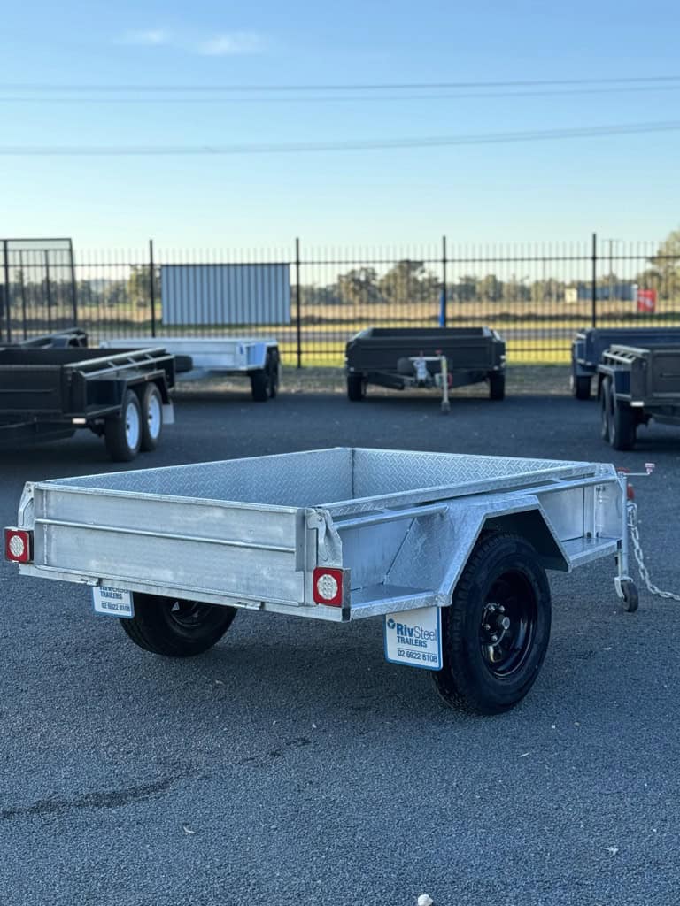 Durable Hot-Dipped Galvanized Trailers | Rivet Steel