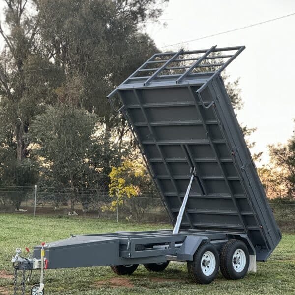 Rivsteel Flat Top Tipper 3500kg - Durable & Reliable